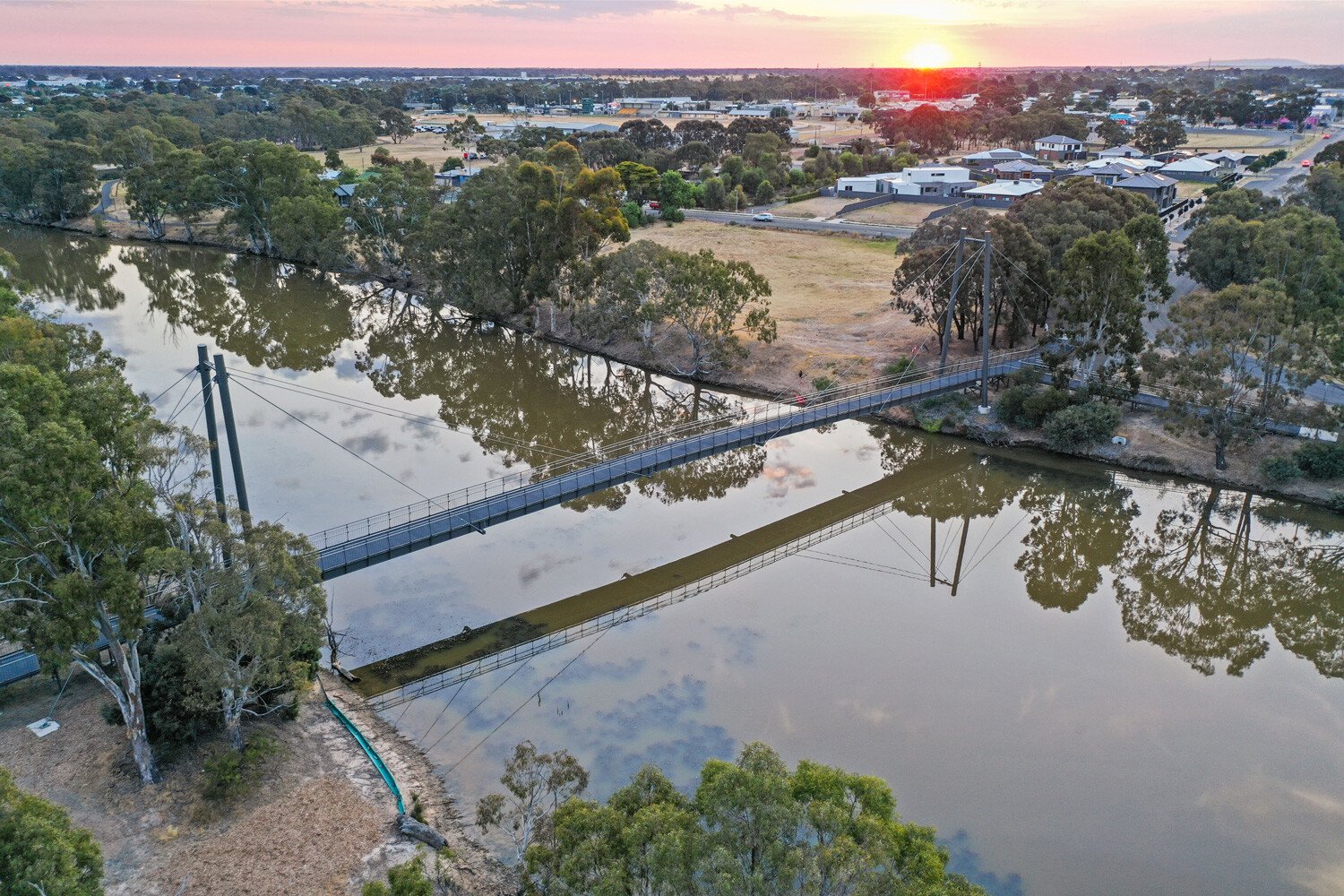 Hamilton Street Pedestrian Bridge, Horsham | Portfolio | FORGE